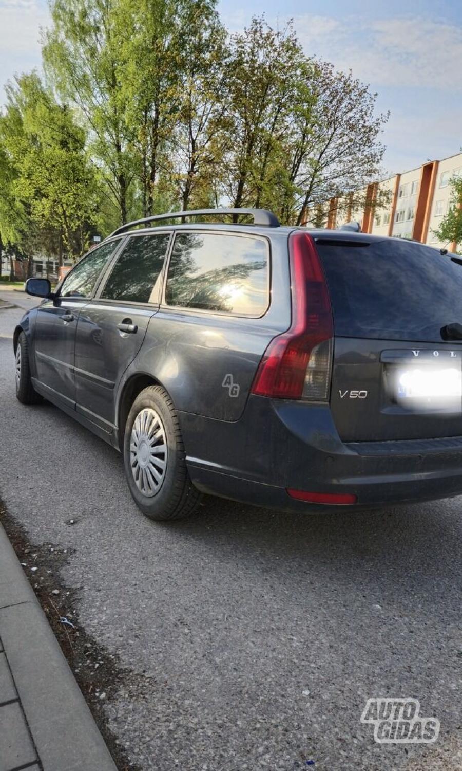 Volvo V50 2009 Alīta, ar dzinēja tilpumu 1.60 L un nobraukumu 336 tūkst. km par 1900 €, foto 4 vietnē AUTOMOTO.COM.LV