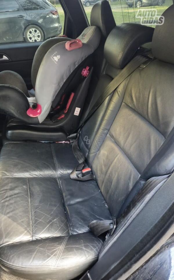 Volvo V50 2009 Alīta, ar dzinēja tilpumu 1.60 L un nobraukumu 336 tūkst. km par 1900 €, foto 6 vietnē AUTOMOTO.COM.LV