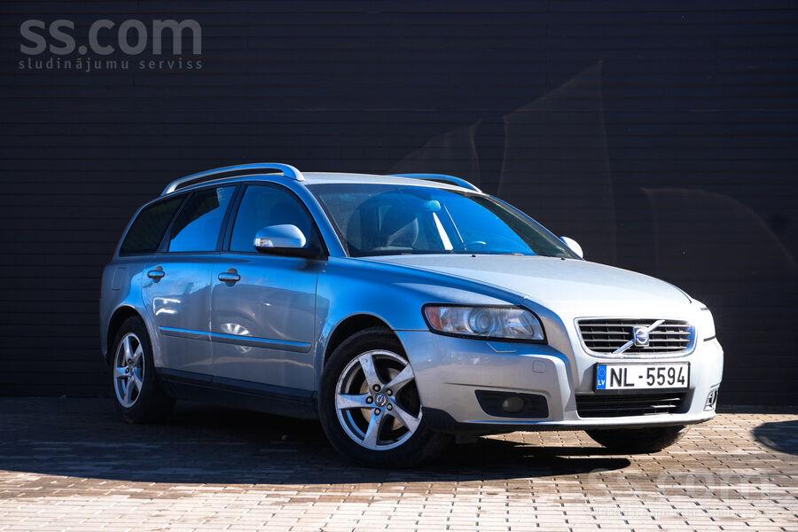 Volvo V50 2009 Rīga, ar dzinēja tilpumu 1.60 L un nobraukumu 329 tūkst. km par 3990 €, foto 3 vietnē AUTOMOTO.COM.LV