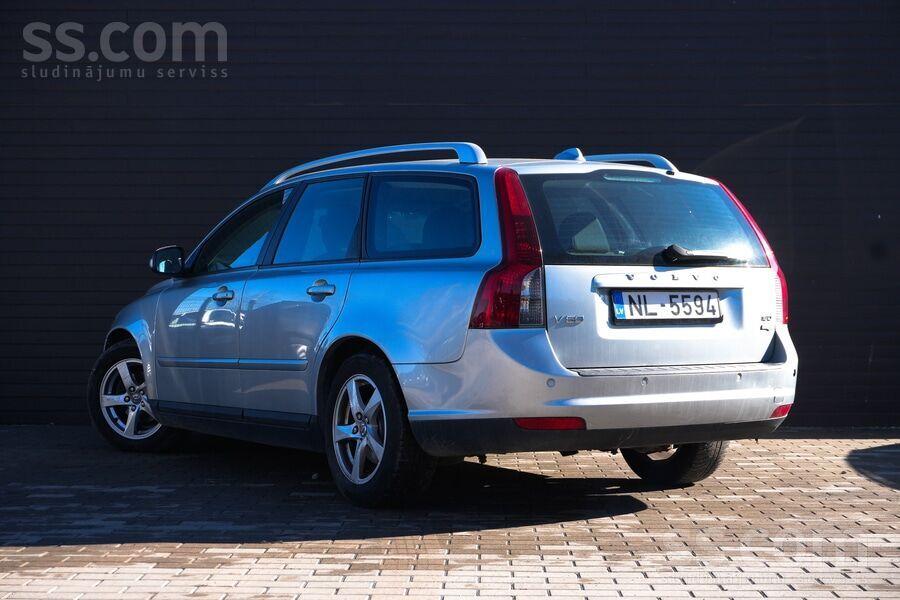 Volvo V50 2009 Rīga, ar dzinēja tilpumu 1.60 L un nobraukumu 329 tūkst. km par 3990 €, foto 5 vietnē AUTOMOTO.COM.LV