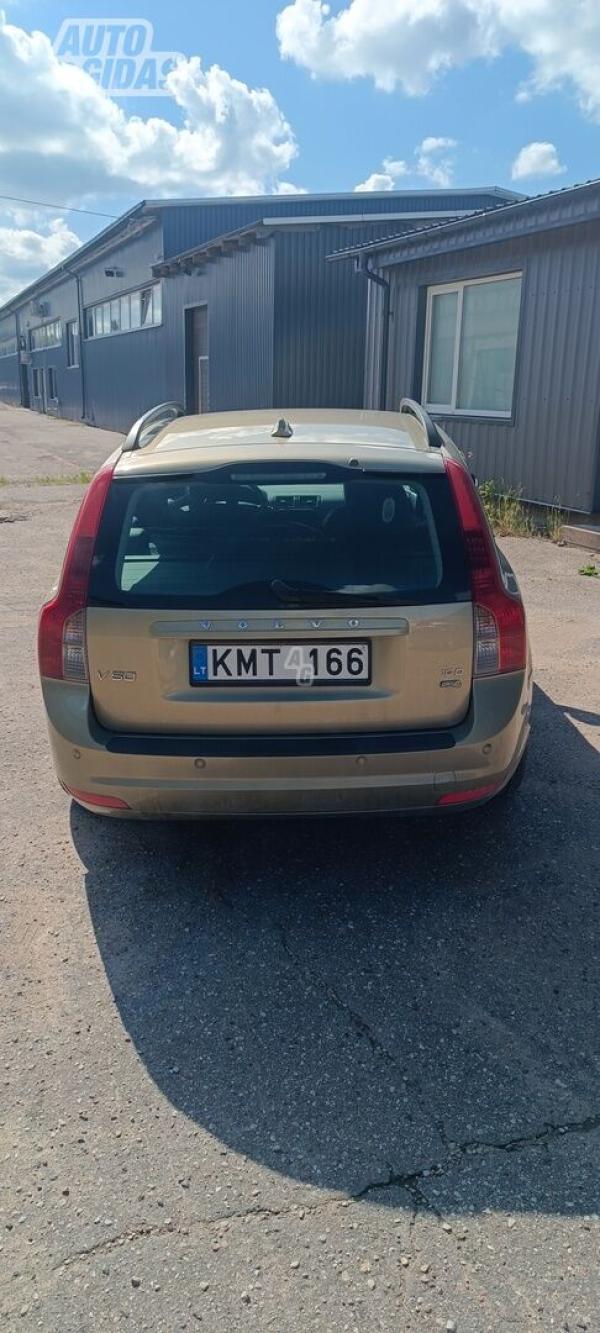 Volvo V50 2009 Viļņa, ar dzinēja tilpumu 1.60 L un nobraukumu 346 tūkst. km par 950 €, foto 1 vietnē AUTOMOTO.COM.LV
