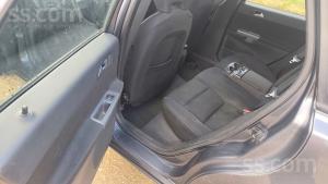 Volvo V50 2009 in Daugavpils, with an engine capacity of 2.00 L and mileage of 333 thousand km for 2500 €, photo 12 on AUTOMOTO.COM.LV