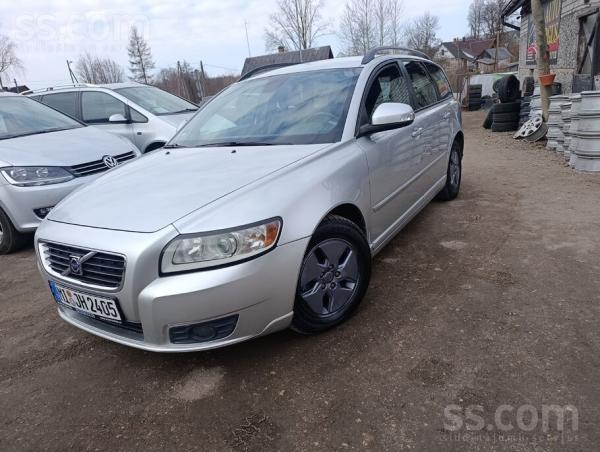 Volvo V50 2009 Rēzekne, ar dzinēja tilpumu 1.60 L un nobraukumu 279 tūkst. km par 2850 €, foto 1 vietnē AUTOMOTO.COM.LV