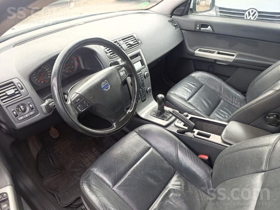 Volvo V50 2009 Rēzekne, ar dzinēja tilpumu 1.60 L un nobraukumu 279 tūkst. km par 2850 €, foto 11 vietnē AUTOMOTO.COM.LV