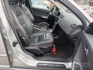 Volvo V50 2009 Rēzekne, ar dzinēja tilpumu 1.60 L un nobraukumu 279 tūkst. km par 2850 €, foto 12 vietnē AUTOMOTO.COM.LV