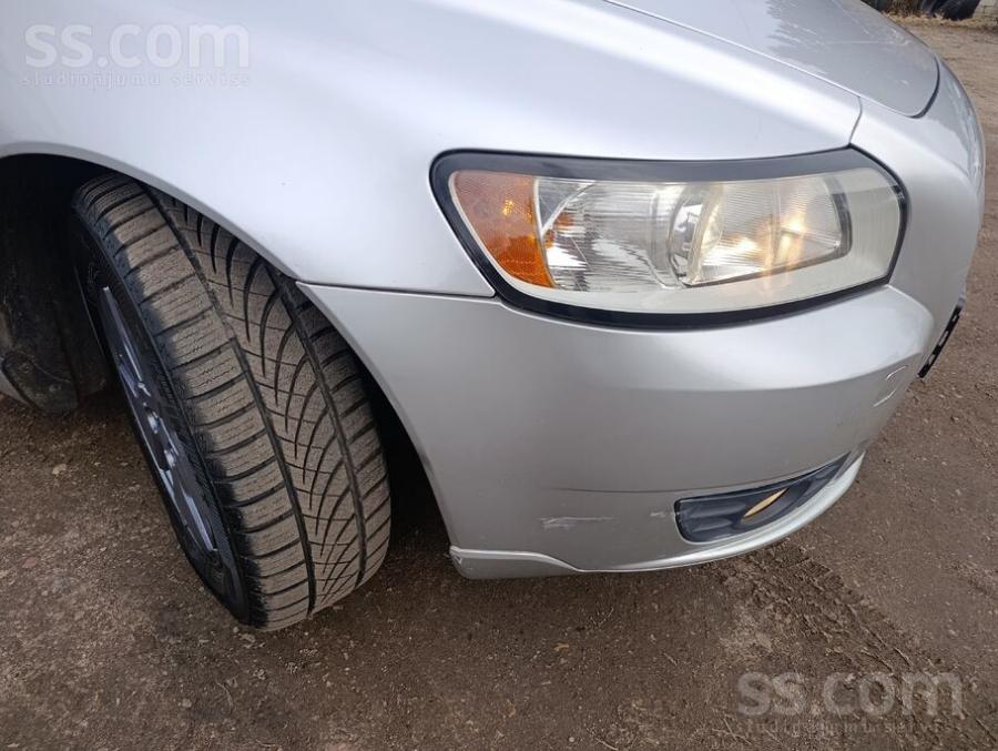 Volvo V50 2009 Rēzekne, ar dzinēja tilpumu 1.60 L un nobraukumu 279 tūkst. km par 2850 €, foto 16 vietnē AUTOMOTO.COM.LV