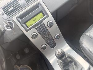 Volvo V50 2009 Rēzekne, ar dzinēja tilpumu 1.60 L un nobraukumu 279 tūkst. km par 2850 €, foto 19 vietnē AUTOMOTO.COM.LV