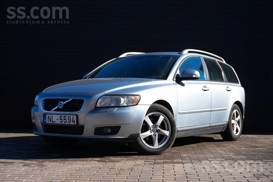 Volvo V50 2009 Rīga, ar dzinēja tilpumu 1.60 L un nobraukumu 329 tūkst. km par 3990 €, foto 1 vietnē AUTOMOTO.COM.LV
