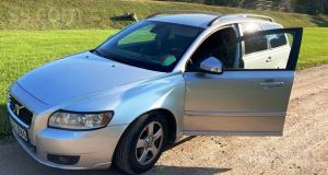 Volvo V50 2009 in Tukums, with an engine capacity of 1.60 L and mileage of 319 thousand km for 3200 €, photo  on AUTOMOTO.COM.LV