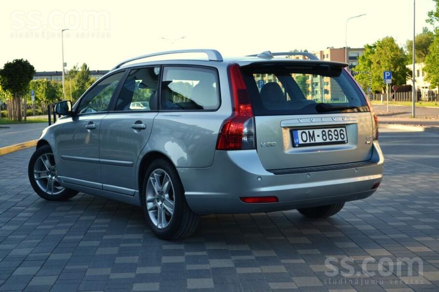 Volvo V50 2009 Jelgava, ar dzinēja tilpumu 1.60 L un nobraukumu 0 tūkst. km par 3790 €, foto 5 vietnē AUTOMOTO.COM.LV