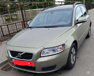 Volvo V50 2009 Telšiai, ar dzinēja tilpumu 1.56 L un nobraukumu 247 tūkst. km par 2400 €, foto  vietnē AUTOMOTO.COM.LV
