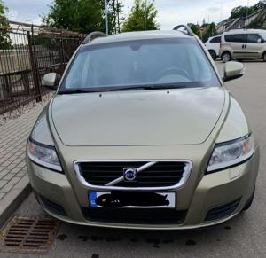 Volvo V50 2009 in Telschi, with an engine capacity of 1.56 L and mileage of 247 thousand km for 2400 €, photo 4 on AUTOMOTO.COM.LV