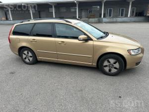 Вольво В50 2009 в Рига, объемом двигателя 1.60 л и пробегом 264 тыс. км за 2600 €, фото 3 на AUTOMOTO.COM.LV