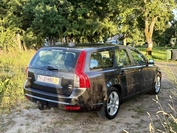 Volvo V50 2009 in Silale, with an engine capacity of 1.60 L and mileage of 288 thousand km for 2750 €, photo 4 on AUTOMOTO.COM.LV