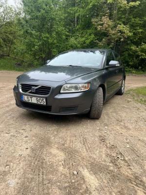 Volvo V50 2009 Viļņa, ar dzinēja tilpumu 1.56 L un nobraukumu 438 tūkst. km par 1350 €, foto 3 vietnē AUTOMOTO.COM.LV
