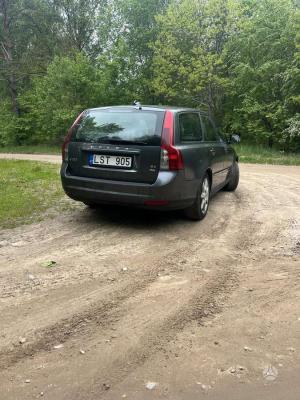 Volvo V50 2009 Viļņa, ar dzinēja tilpumu 1.56 L un nobraukumu 438 tūkst. km par 1350 €, foto 6 vietnē AUTOMOTO.COM.LV