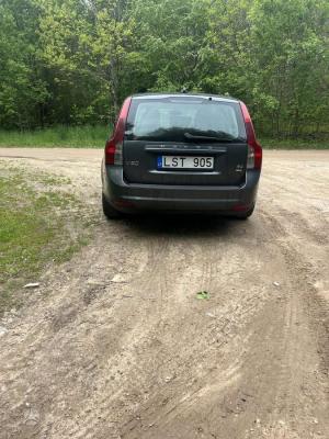 Volvo V50 2009 Viļņa, ar dzinēja tilpumu 1.56 L un nobraukumu 438 tūkst. km par 1350 €, foto 7 vietnē AUTOMOTO.COM.LV