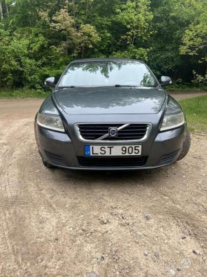 Volvo V50 2009 Viļņa, ar dzinēja tilpumu 1.56 L un nobraukumu 438 tūkst. km par 1350 €, foto 8 vietnē AUTOMOTO.COM.LV