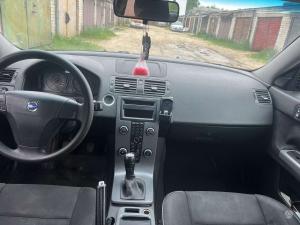 Volvo V50 2009 Viļņa, ar dzinēja tilpumu 1.56 L un nobraukumu 438 tūkst. km par 1350 €, foto 9 vietnē AUTOMOTO.COM.LV