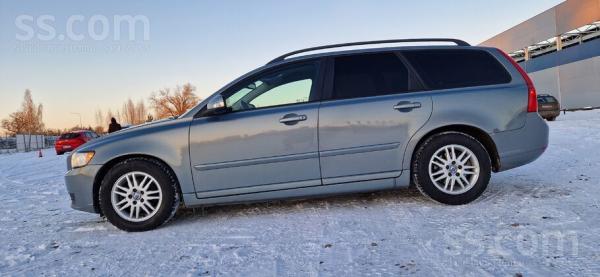 Volvo V50 2010 Daugavpils, ar dzinēja tilpumu 1.60 L un nobraukumu 283 tūkst. km par 3500 €, foto 2 vietnē AUTOMOTO.COM.LV
