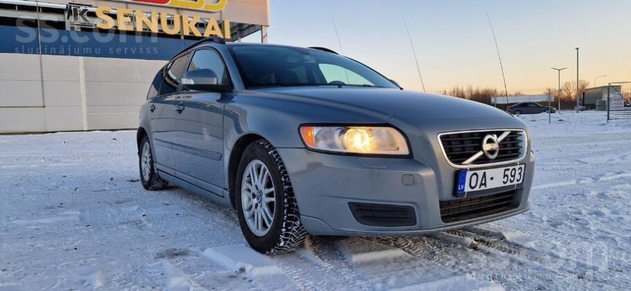 Volvo V50 2010 Daugavpils, ar dzinēja tilpumu 1.60 L un nobraukumu 283 tūkst. km par 3500 €, foto 7 vietnē AUTOMOTO.COM.LV