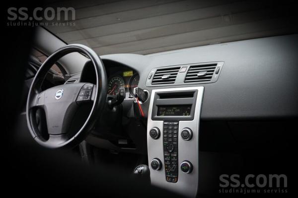 Volvo V50 2010 Rīga, ar dzinēja tilpumu 1.60 L un nobraukumu 341 tūkst. km par 4290 €, foto 5 vietnē AUTOMOTO.COM.LV
