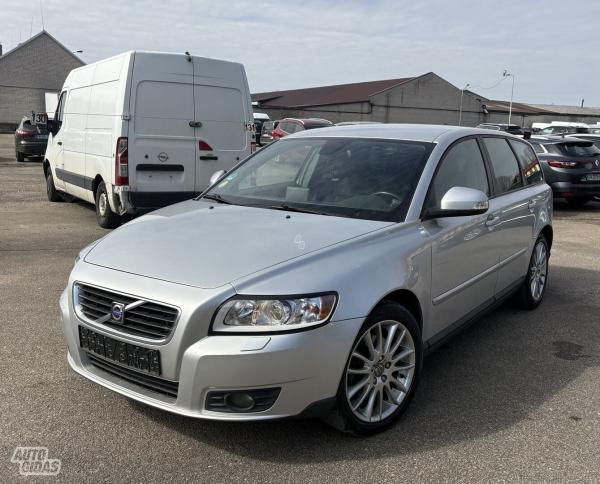 Volvo V50 2010 Tauragė, ar dzinēja tilpumu 2.00 L un nobraukumu 252 tūkst. km par 2950 €, foto 3 vietnē AUTOMOTO.COM.LV