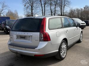 Volvo V50 2010 in Taurage, with an engine capacity of 2.00 L and mileage of 252 thousand km for 2950 €, photo 8 on AUTOMOTO.COM.LV