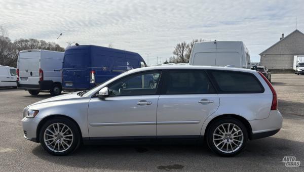 Volvo V50 2010 Tauragė, ar dzinēja tilpumu 2.00 L un nobraukumu 252 tūkst. km par 2950 €, foto 10 vietnē AUTOMOTO.COM.LV