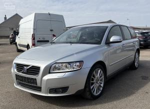 Volvo V50 2010 in Taurage, with an engine capacity of 2.00 L and mileage of 252 thousand km for 2950 €, photo 12 on AUTOMOTO.COM.LV