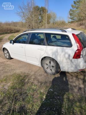 Volvo V50 2010 in Kaunas, with an engine capacity of 1.60 L and mileage of 318 thousand km for 1900 €, photo 5 on AUTOMOTO.COM.LV