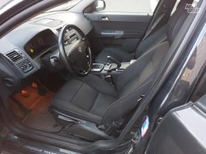 Volvo V50 2010 Viļņa, ar dzinēja tilpumu 1.60 L un nobraukumu 313 tūkst. km par 2290 €, foto 8 vietnē AUTOMOTO.COM.LV