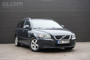 Volvo V50 2010 Rīga, ar dzinēja tilpumu 1.60 L un nobraukumu 310 tūkst. km par 3890 €, foto 3 vietnē AUTOMOTO.COM.LV