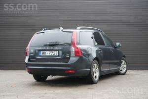 Volvo V50 2010 Rīga, ar dzinēja tilpumu 1.60 L un nobraukumu 310 tūkst. km par 3890 €, foto 4 vietnē AUTOMOTO.COM.LV