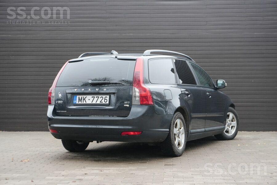 Volvo V50 2010 Rīga, ar dzinēja tilpumu 1.60 L un nobraukumu 310 tūkst. km par 3890 €, foto 4 vietnē AUTOMOTO.COM.LV