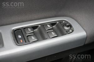 Volvo V50 2010 Rīga, ar dzinēja tilpumu 1.60 L un nobraukumu 310 tūkst. km par 3890 €, foto 12 vietnē AUTOMOTO.COM.LV