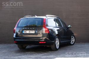 Volvo V50 2010 Rīga, ar dzinēja tilpumu 1.60 L un nobraukumu 367 tūkst. km par 3590 €, foto 4 vietnē AUTOMOTO.COM.LV