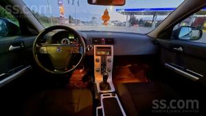 Вольво В50 2010 в Цесис, объемом двигателя 2.00 л и пробегом 359 тыс. км за 2500 €, фото 28 на AUTOMOTO.COM.LV