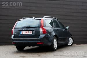 Volvo V50 2010 Rīga, ar dzinēja tilpumu 1.60 L un nobraukumu 278 tūkst. km par 4490 €, foto 4 vietnē AUTOMOTO.COM.LV