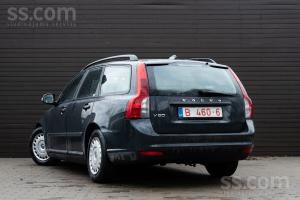 Volvo V50 2010 Rīga, ar dzinēja tilpumu 1.60 L un nobraukumu 278 tūkst. km par 4490 €, foto 5 vietnē AUTOMOTO.COM.LV