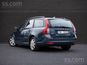 Volvo V50 2010 Rīga, ar dzinēja tilpumu 1.60 L un nobraukumu 234 tūkst. km par 4490 €, foto 5 vietnē AUTOMOTO.COM.LV
