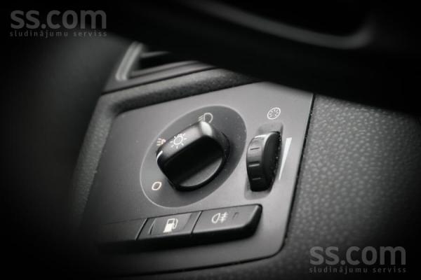 Volvo V50 2010 Rīga, ar dzinēja tilpumu 1.60 L un nobraukumu 341 tūkst. km par 4290 €, foto 8 vietnē AUTOMOTO.COM.LV