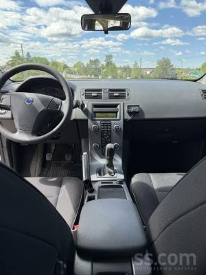 Volvo V50 2010 Aizkraukle, ar dzinēja tilpumu 1.60 L un nobraukumu 294 tūkst. km par 2800 €, foto 9 vietnē AUTOMOTO.COM.LV