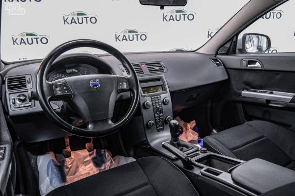 Вольво В50 2010 в Каунас, объемом двигателя 1.60 л и пробегом 260 тыс. км за 4490 €, фото 7 на AUTOMOTO.COM.LV
