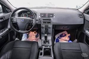Volvo V50 2010 in Kaunas, with an engine capacity of 1.60 L and mileage of 260 thousand km for 4490 €, photo 9 on AUTOMOTO.COM.LV
