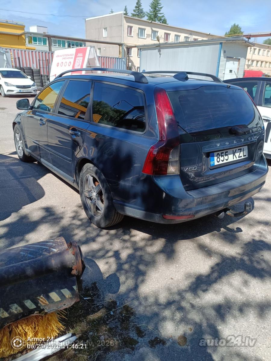Вольво В50 2010 в Таллин, объемом двигателя 2.00 л и пробегом 262 тыс. км за 1000 €, фото 5 на AUTOMOTO.COM.LV