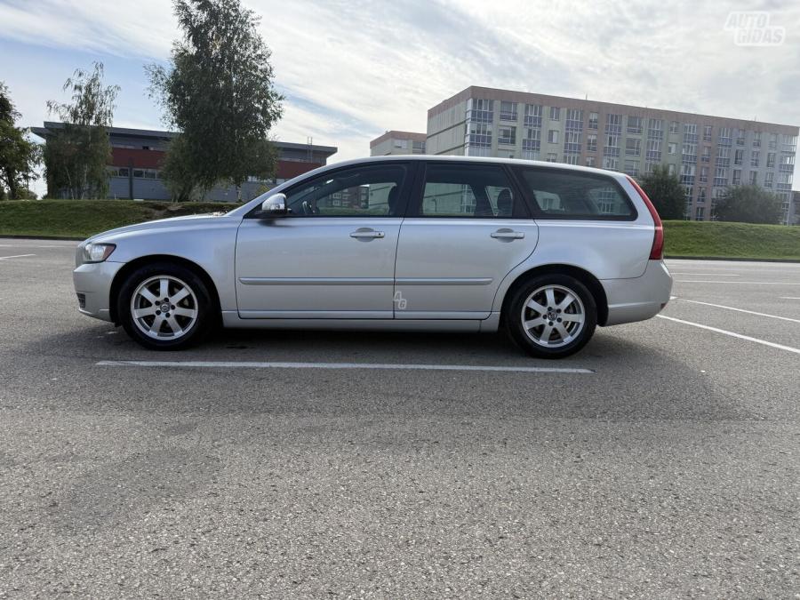 Volvo V50 2010 Šauļi, ar dzinēja tilpumu 1.60 L un nobraukumu 333 tūkst. km par 3450 €, foto 6 vietnē AUTOMOTO.COM.LV