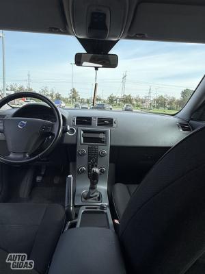 Volvo V50 2010 Šauļi, ar dzinēja tilpumu 1.60 L un nobraukumu 333 tūkst. km par 3450 €, foto 26 vietnē AUTOMOTO.COM.LV