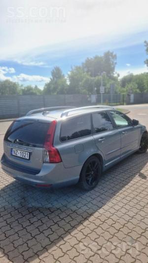 Volvo V50 2011 Jelgava, ar dzinēja tilpumu 1.60 L un nobraukumu 227 tūkst. km par 5200 €, foto 6 vietnē AUTOMOTO.COM.LV