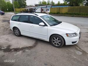 Volvo V50 2011 in Tallinn, with an engine capacity of 1.60 L and mileage of 0 thousand km for 1800 €, photo 3 on AUTOMOTO.COM.LV